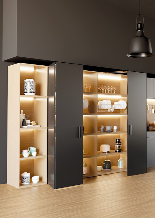 Spin: New folding door system with compass movement